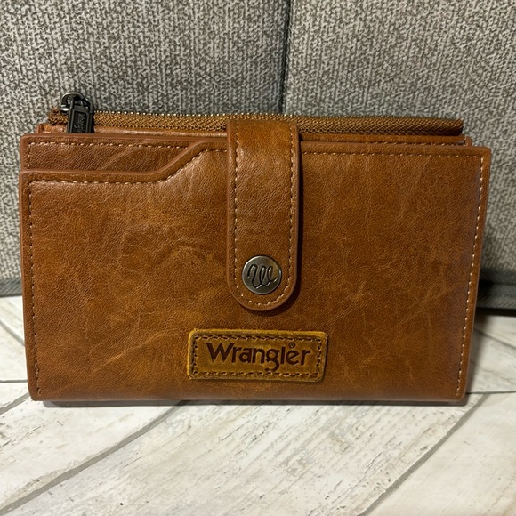 Wrangler | Bags | Wrangler Womens Trifold Wallet New With Tag | Poshmark